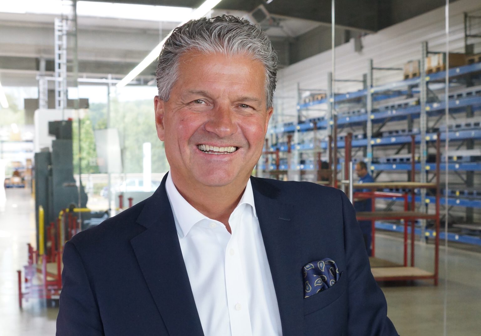 Frank Natus gibt den Startschuss – Silvesterlauf e.V. Trier – 1 Verein ...